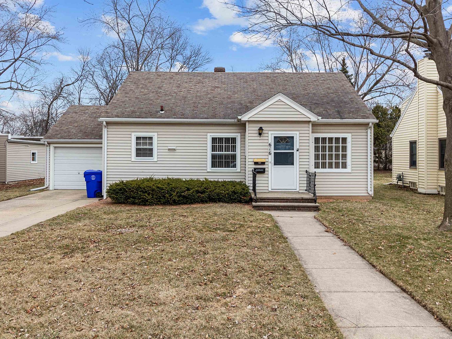 616 N Douglas St, Appleton, WI 54914 | Zillow