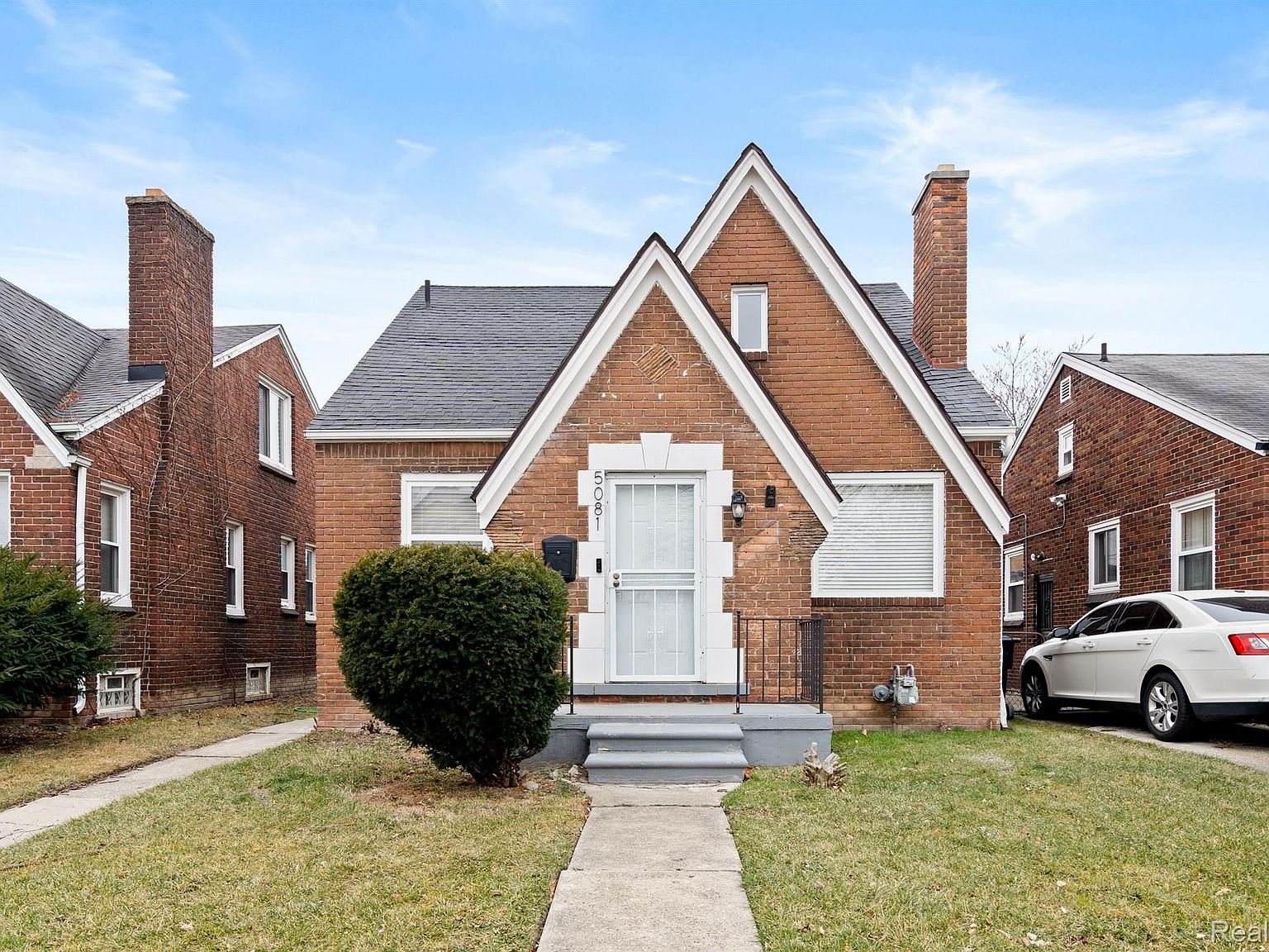 5081 Wayburn St, Detroit, MI 48224 | Zillow