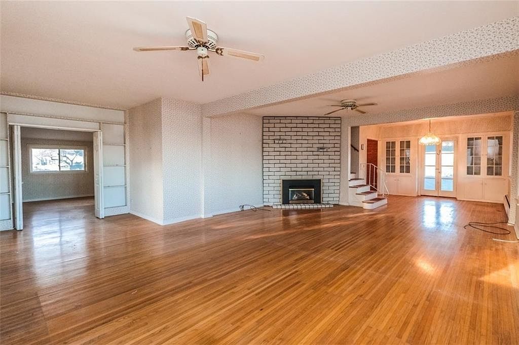 445 Edgemere Dr, Rochester, NY 14612 | Zillow