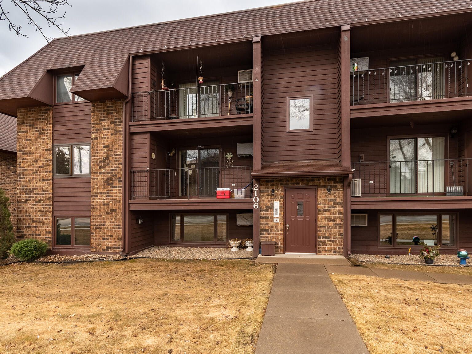 2106 N Kavaney Dr APT 4, Bismarck, ND 58501 | MLS #4020126 | Zillow
