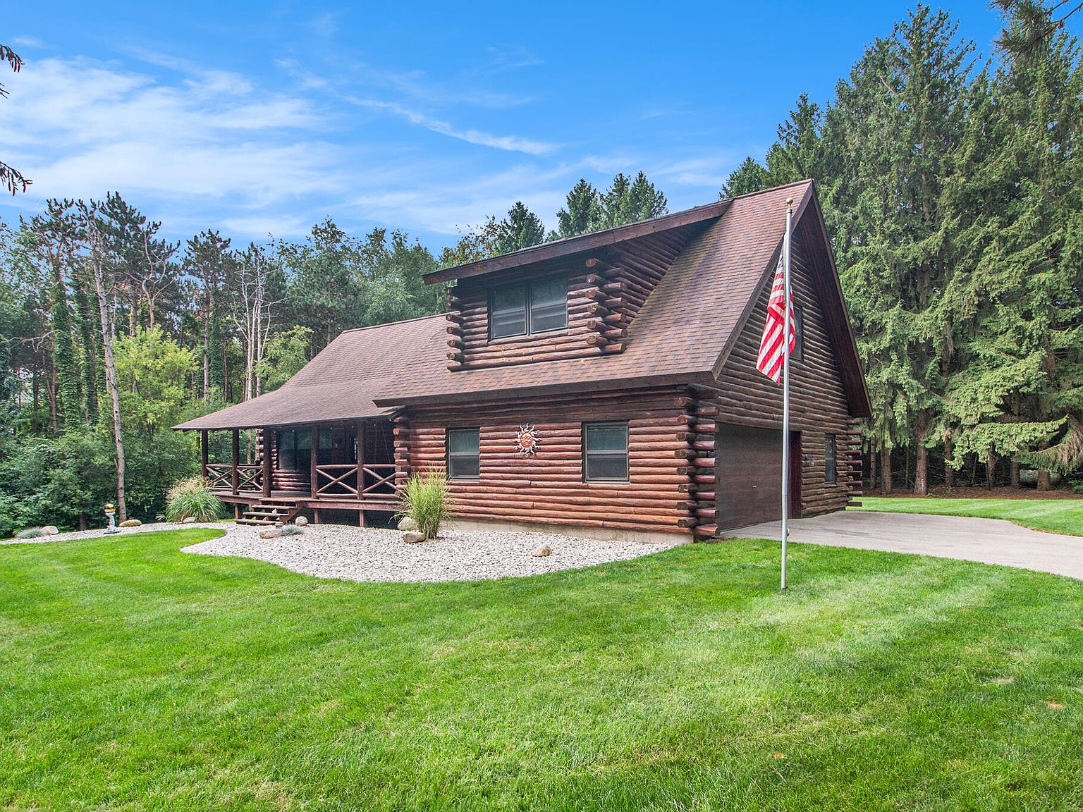 5911 Snow Ave SE, Alto, MI 49302 | Zillow