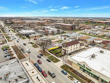 7513 W 63rd St, Summit Argo, IL 60501 | Zillow