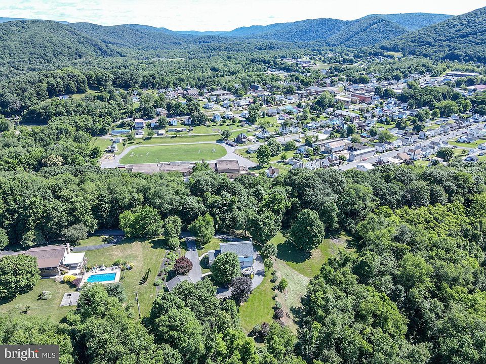 1103 Wall St, Saxton, PA 16678 | Zillow