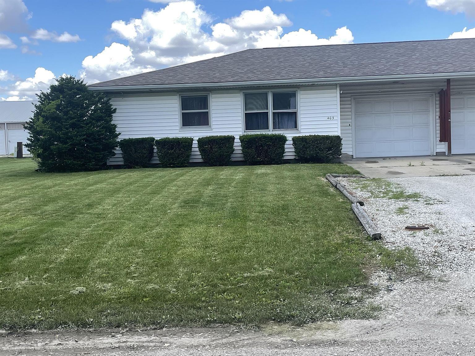 401 W Ellen St, Ogden, IL 61859 | Zillow