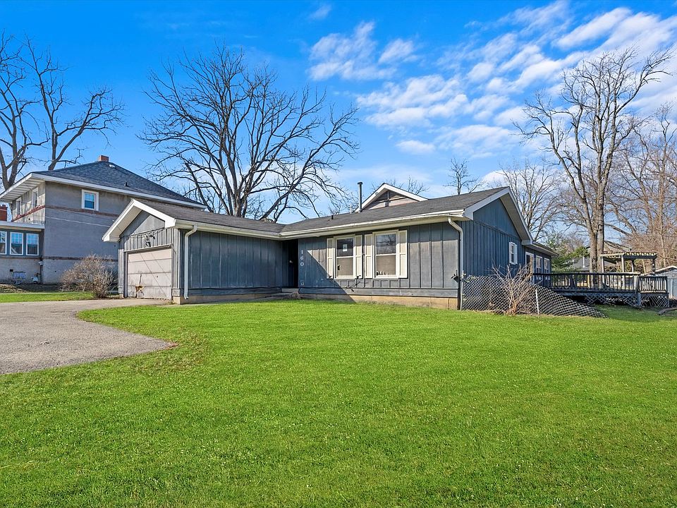160 E Terra Cotta Ave, Crystal Lake, IL 60014 | Zillow