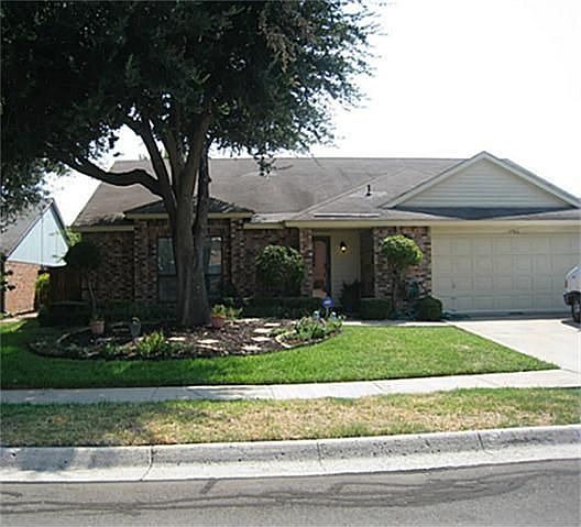 1706 Sandy Point Ct, Arlington, TX 76018 | Zillow