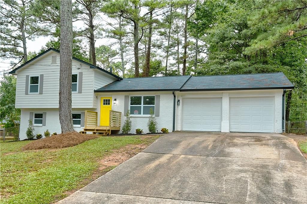 2592 Candler Woods Dr, Decatur, GA 30032 | Zillow