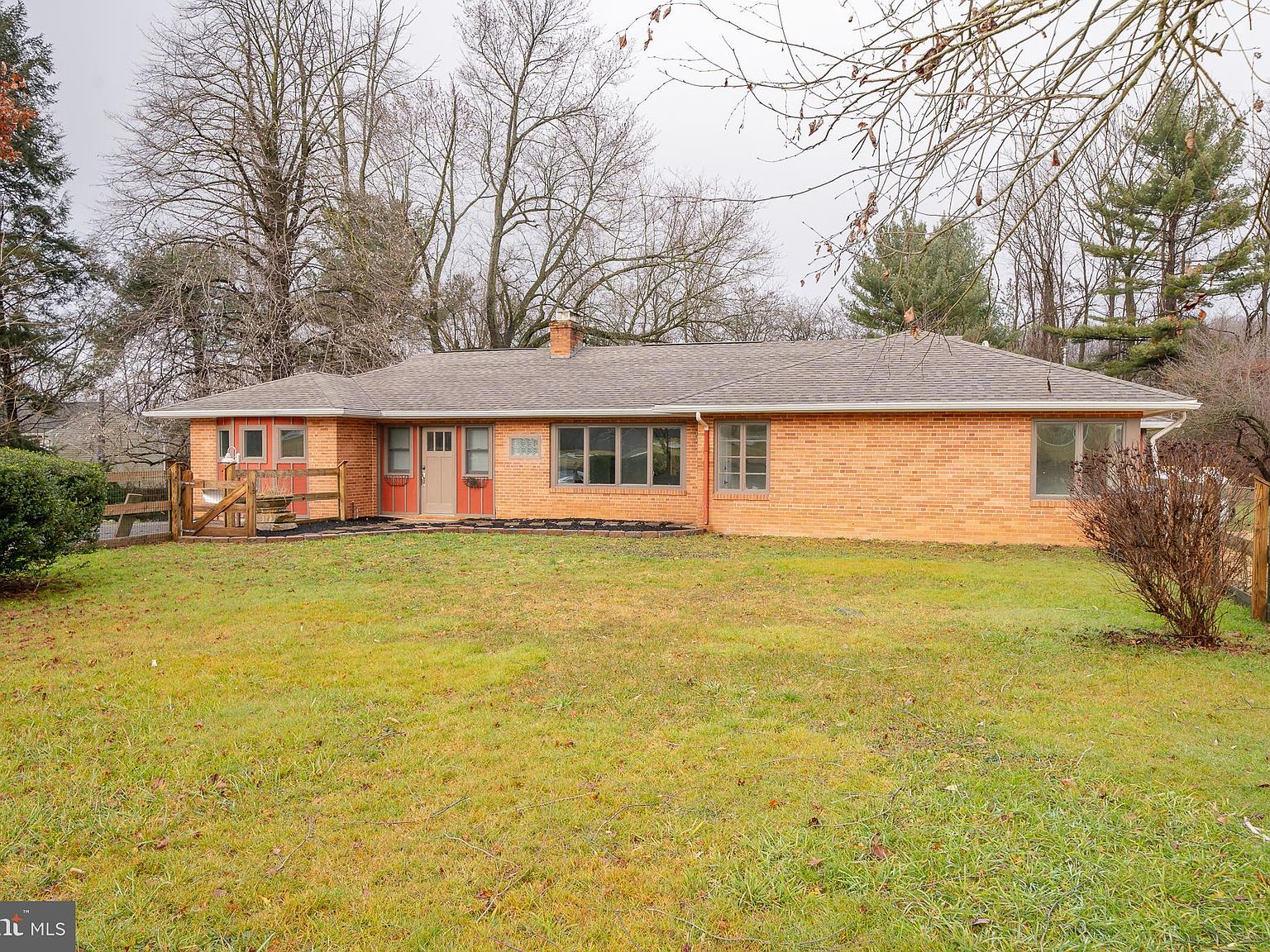 2255 Strasburg Rd, East Fallowfield, PA 19320 | MLS #PACT2055794 | Zillow