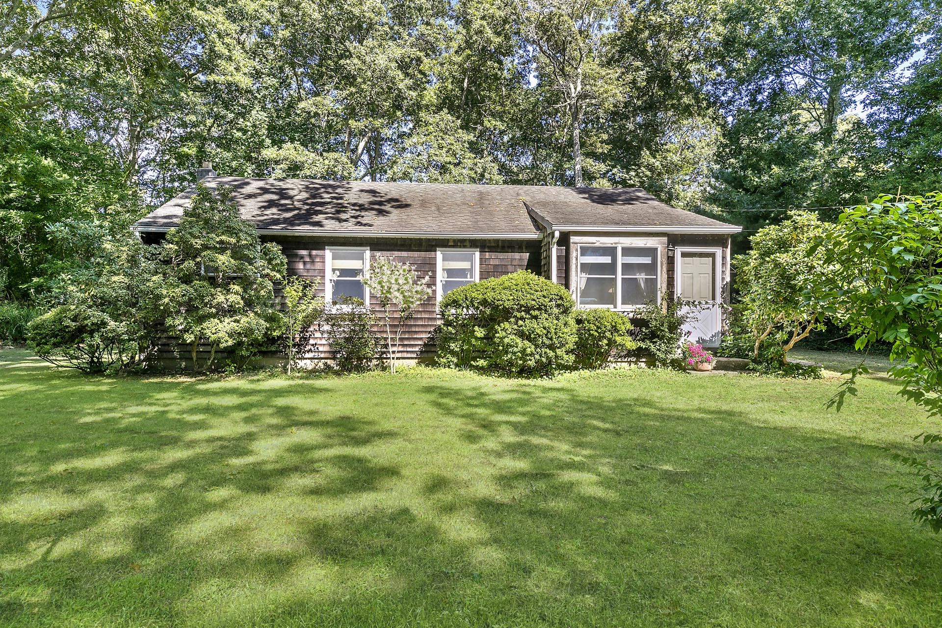 47 Schellinger Rd, Amagansett, NY 11930 | Out East