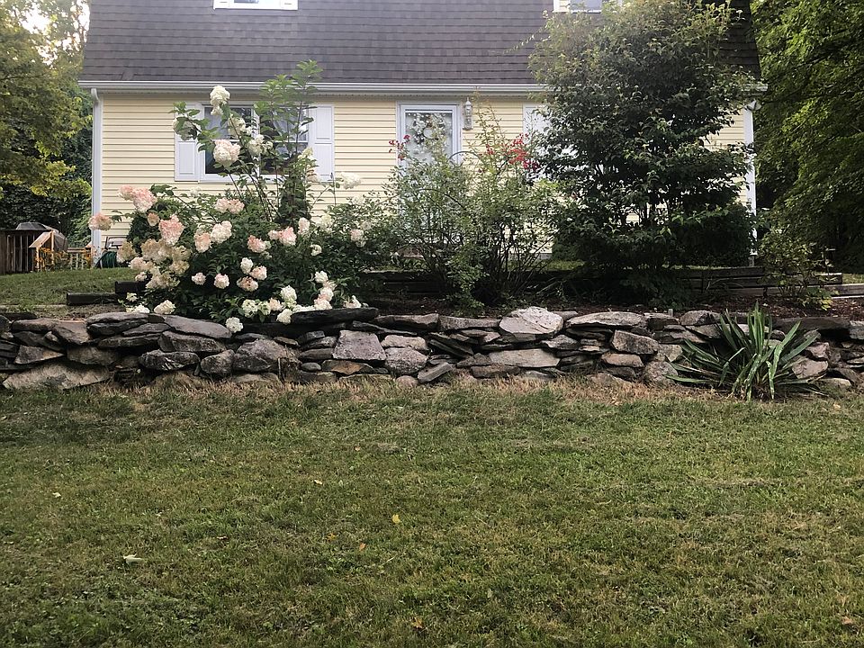 149 Bozrah St, Bozrah, CT 06334 | Zillow 149 Bozrah St, Bozrah, CT 06334 | Zillow