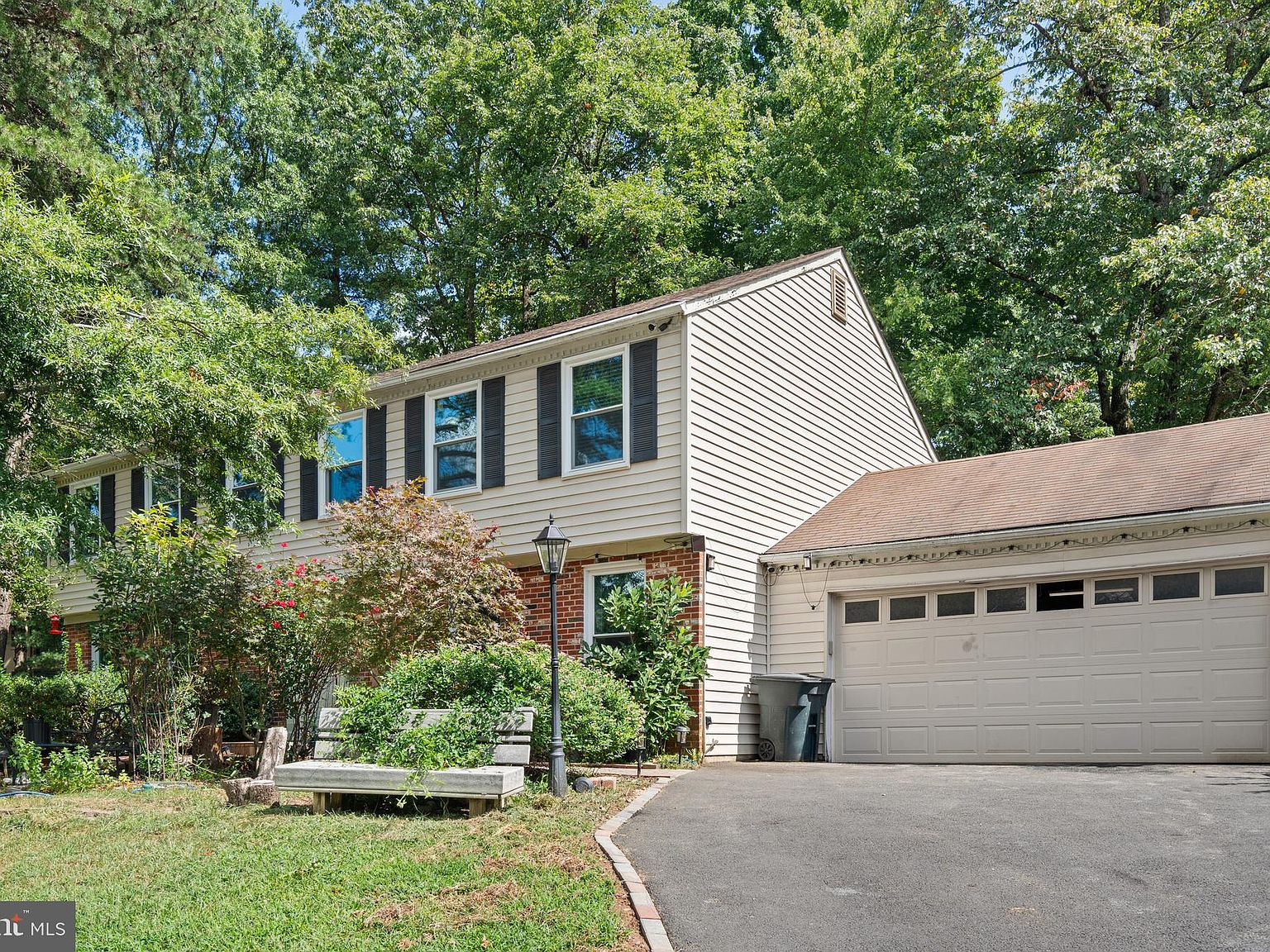 2281 Dosinia Ct, Reston, VA 20191 | MLS #VAFX2145754 | Zillow