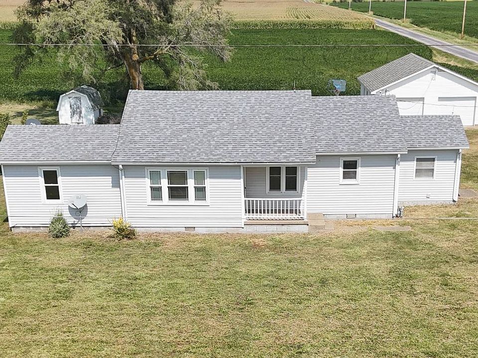 1305 County Road 1400 E, Geff, IL 62842 | MLS #11341095 | Zillow