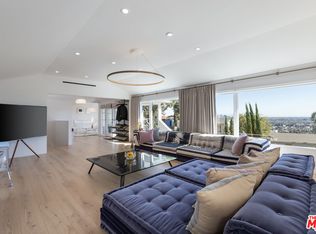 8515 Hedges Way, Los Angeles, CA 90069 | MLS #24-397953 | Zillow