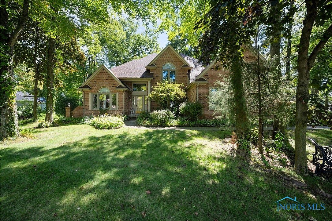 527 Spring Lake Point, Holland, OH 43528 | MLS #6106608 | Zillow