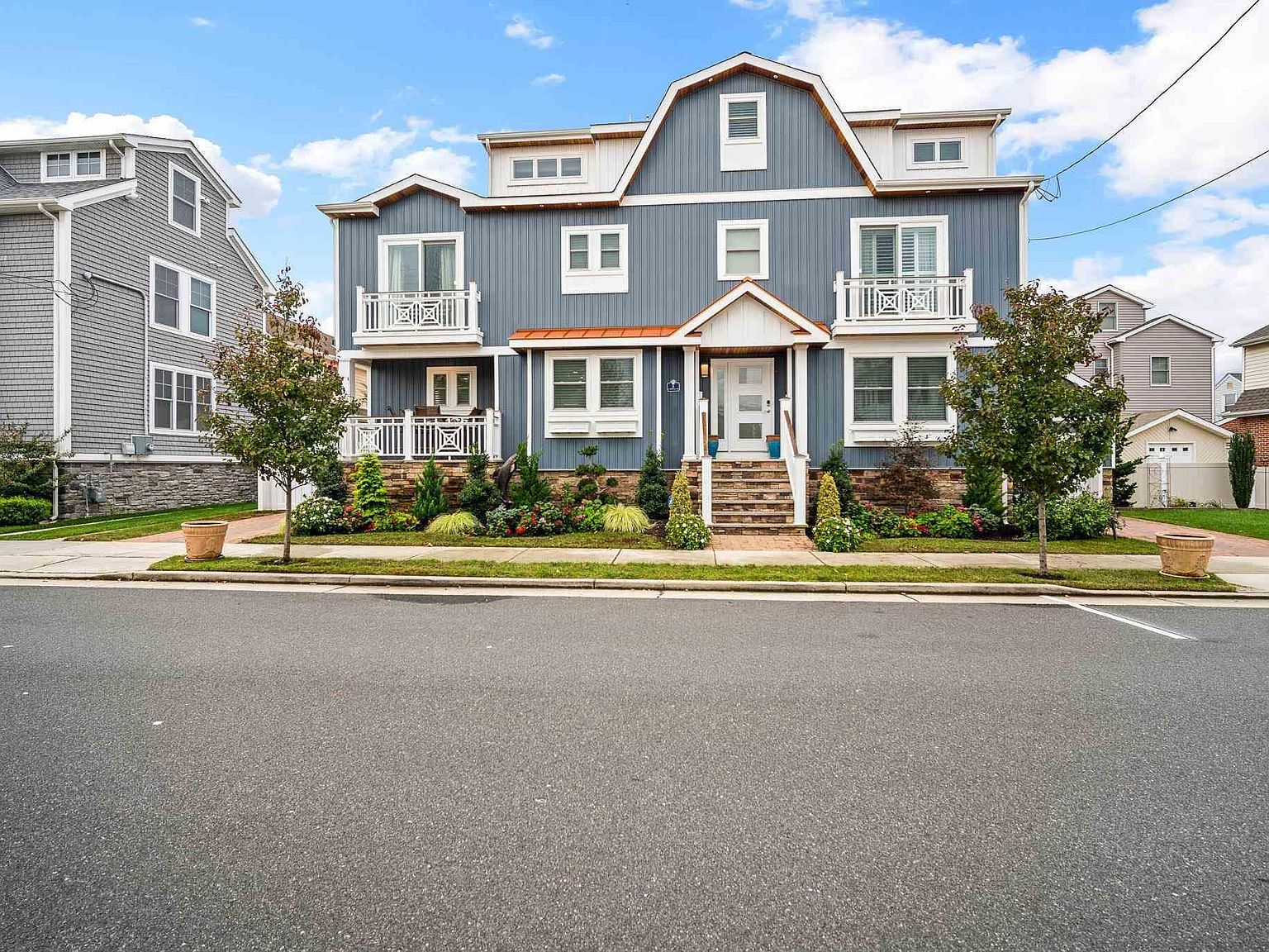 8 N Douglas Ave, Margate, NJ 08402 | Zillow
