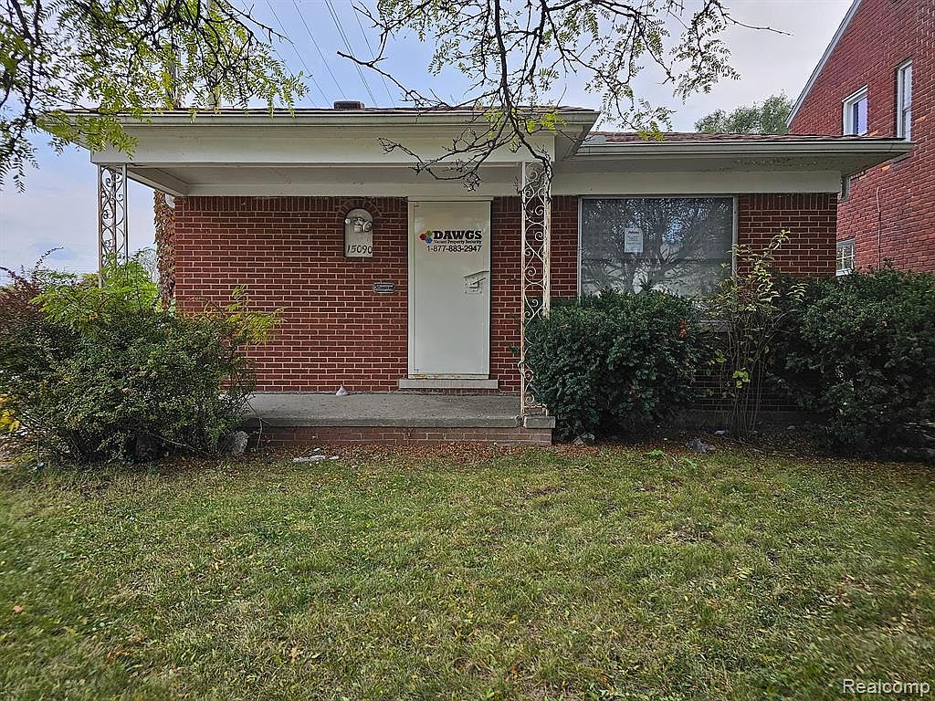 15090 Rochelle St, Detroit, MI 48205 | MLS #20230091284 | Zillow