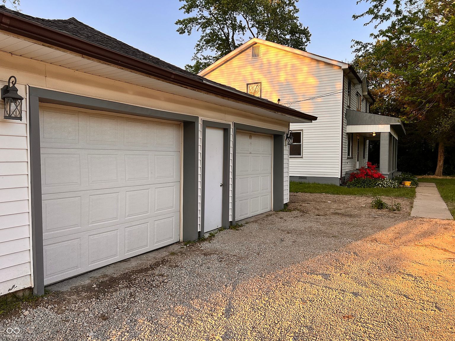 728 W 300 N, Anderson, IN 46011 | MLS #22017632 | Zillow