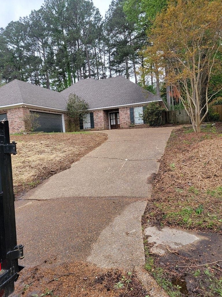 344 Pinewood Ln, Ridgeland, MS 39157 | Zillow
