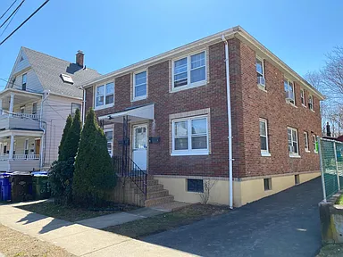 45 Spring St Middletown CT | Zillow
