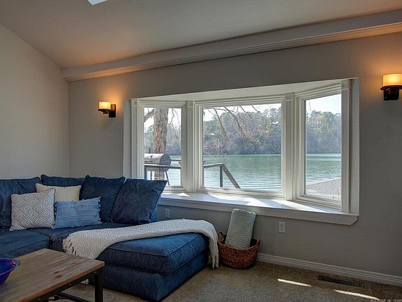 136 Riverside Dr, Hot Springs, AR 71913 | MLS #25010359 | Zillow