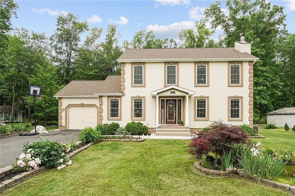 403 Xander Loop, East Stroudsburg, PA 18301 | Zillow