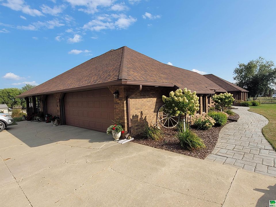 420 Heritage Park Rd, Primghar, IA 51245 | Zillow