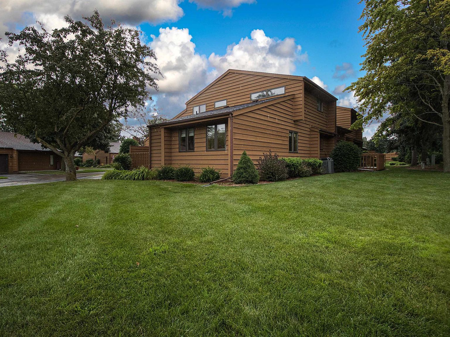 925 E Windfield Pl APT A, Appleton, WI 54911 | Zillow