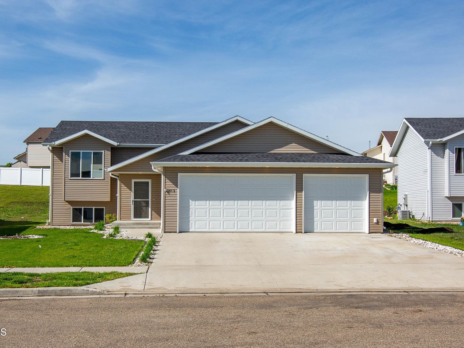 3813 Amari Loop NW, Mandan, ND 58554 | MLS #4013858 | Zillow