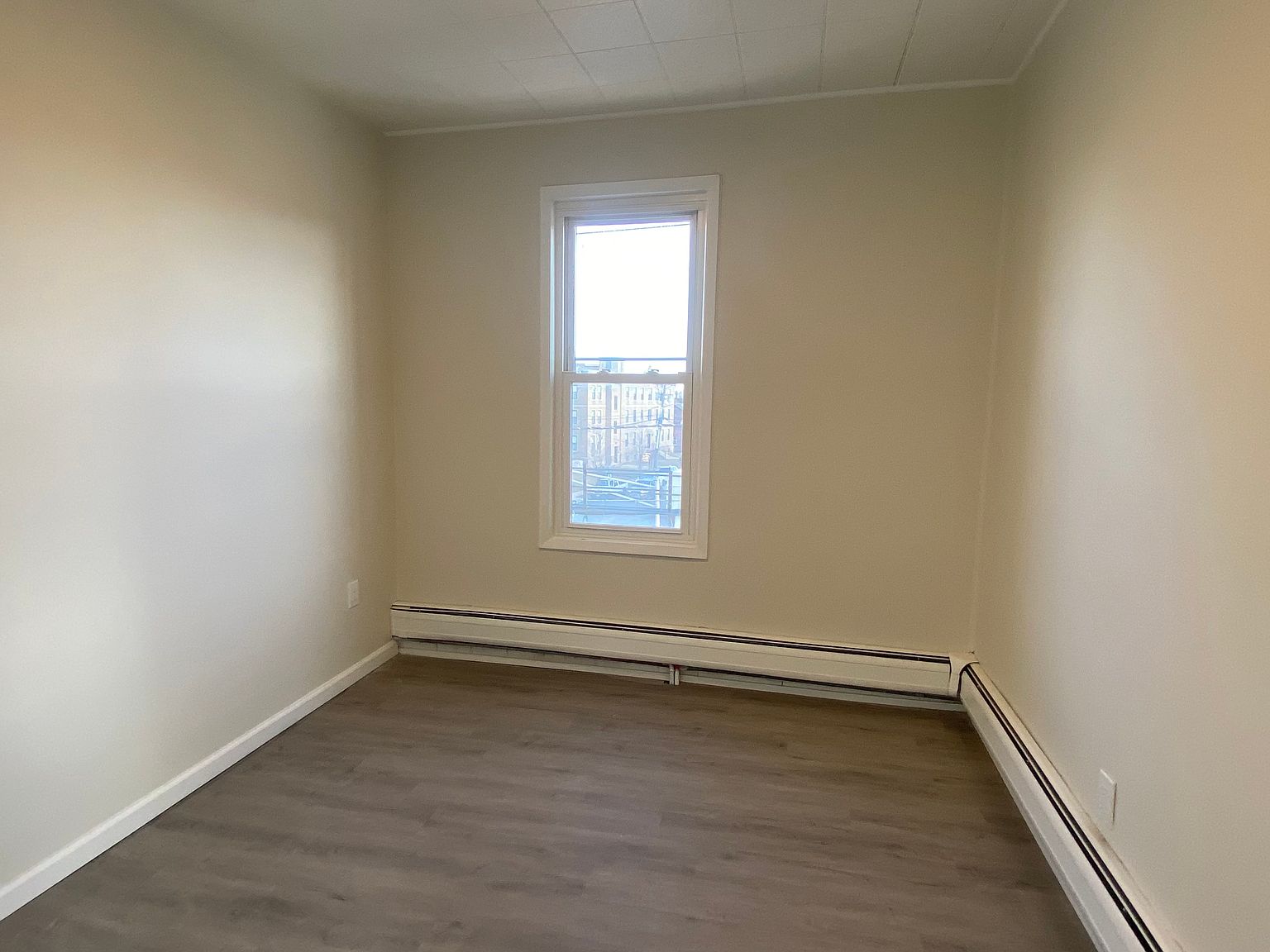 341 Ridge Rd APT 3, Lyndhurst, NJ 07071 | Zillow