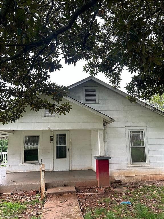 530 Barbara Jane Ave, Winston Salem, NC 27101 | MLS #1154072 | Zillow