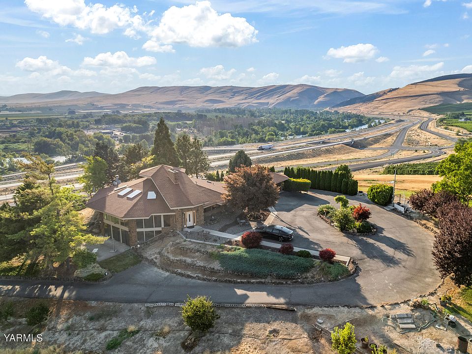 301 Plath Rd, Wapato, WA 98951 | MLS #24-1546 | Zillow