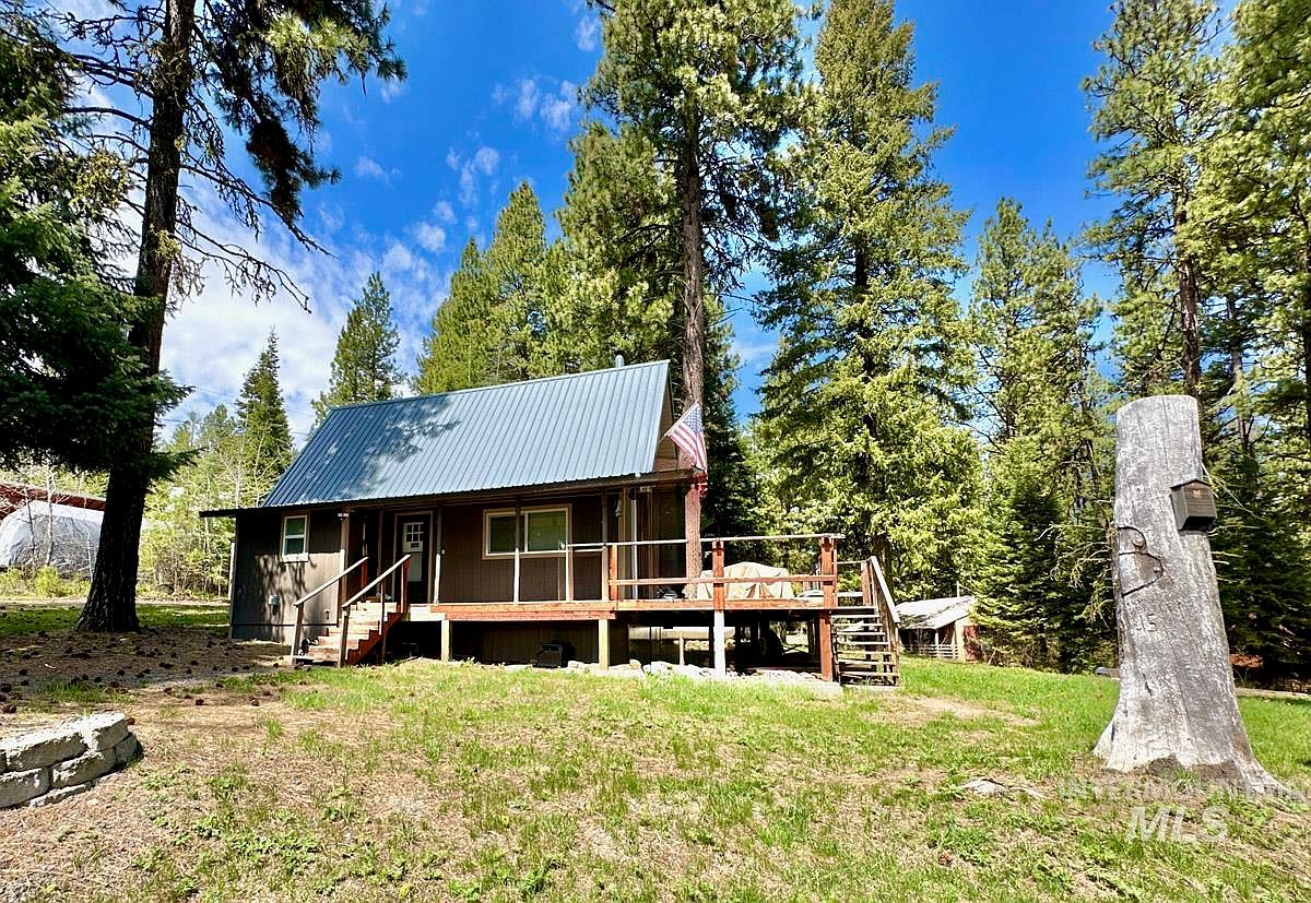 502 Micki Ln, Cascade, ID 83611 | Zillow