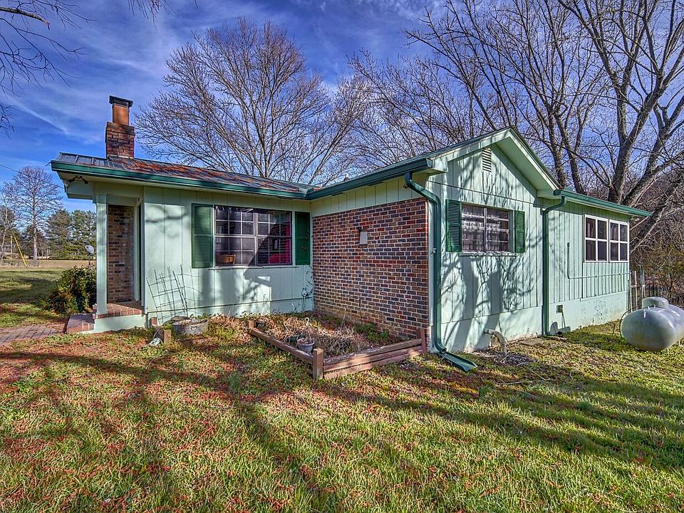 3997 Blue Ridge Hwy, Blairsville, GA 30512 | Zillow