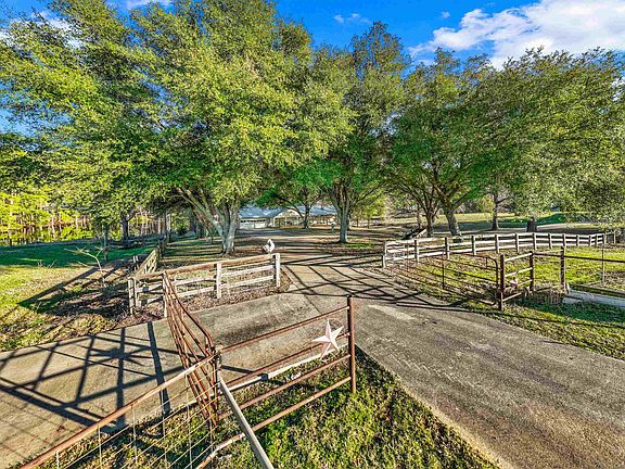 9641 Fm 1751, Bronson, TX 75930 | MLS #4209632 | Zillow