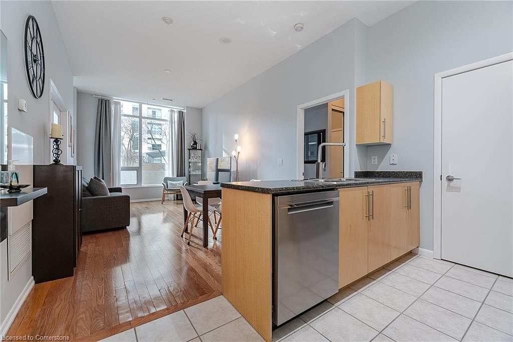 231 Fort York Blvd #122, Toronto, ON M5V 1B2 | MLS #40692235 | Zillow