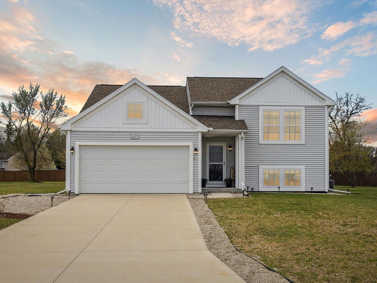 11157 Meadow Wood Cir, Greenville, MI 48838 | MLS #24019917 | Zillow