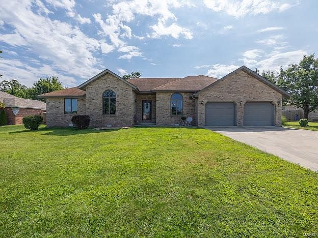 414 Heidi Rd, Lebanon, MO 65536 | MLS #23054382 | Zillow