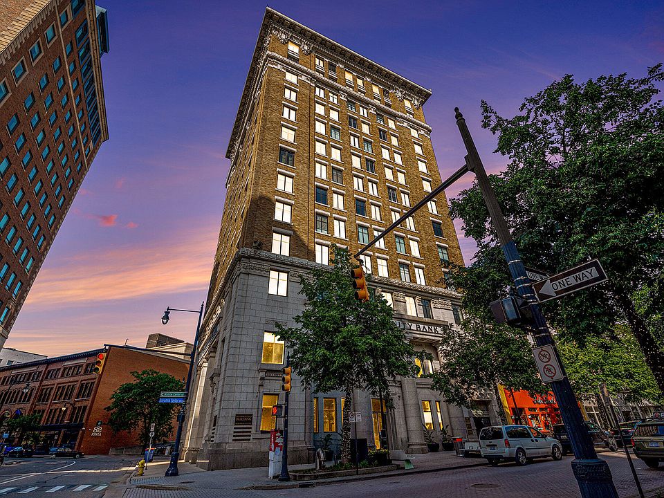 60 Monroe Center St NW Grand Rapids MI | Zillow