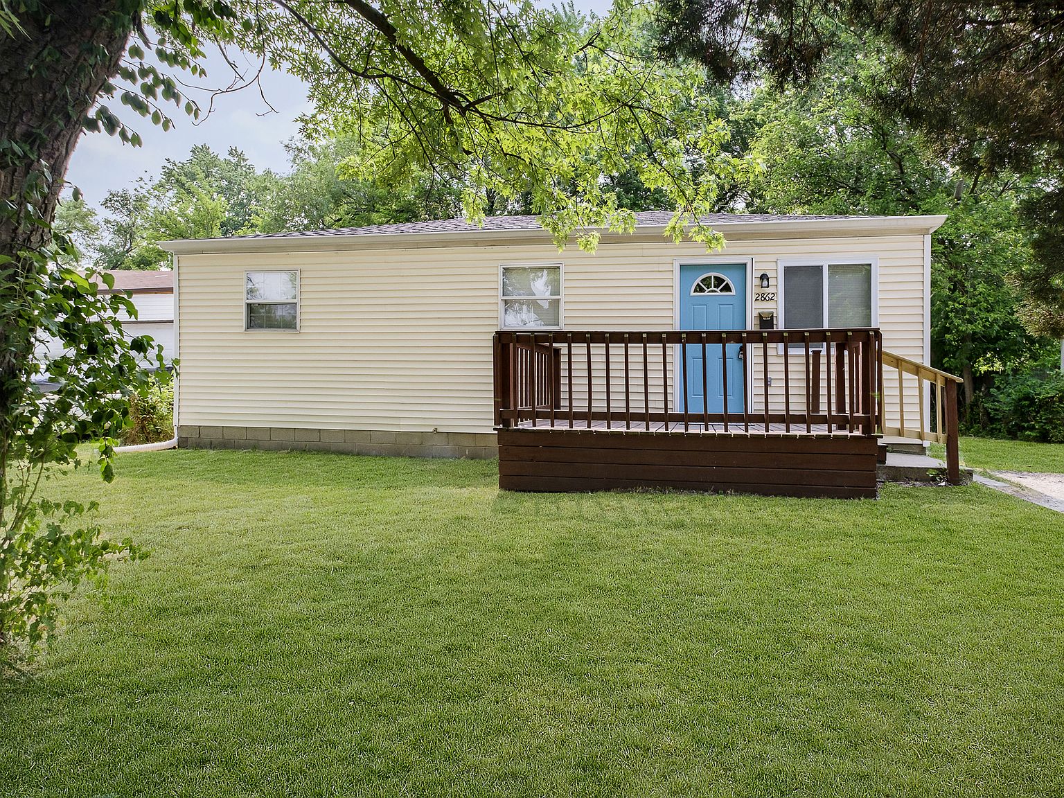 2862 Draper St, Indianapolis, IN 46203 | Zillow