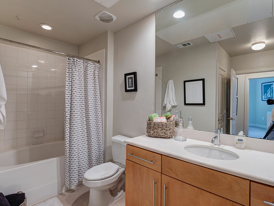 SYNC Med Center - 2950 Old Spanish Trl Houston TX | Zillow