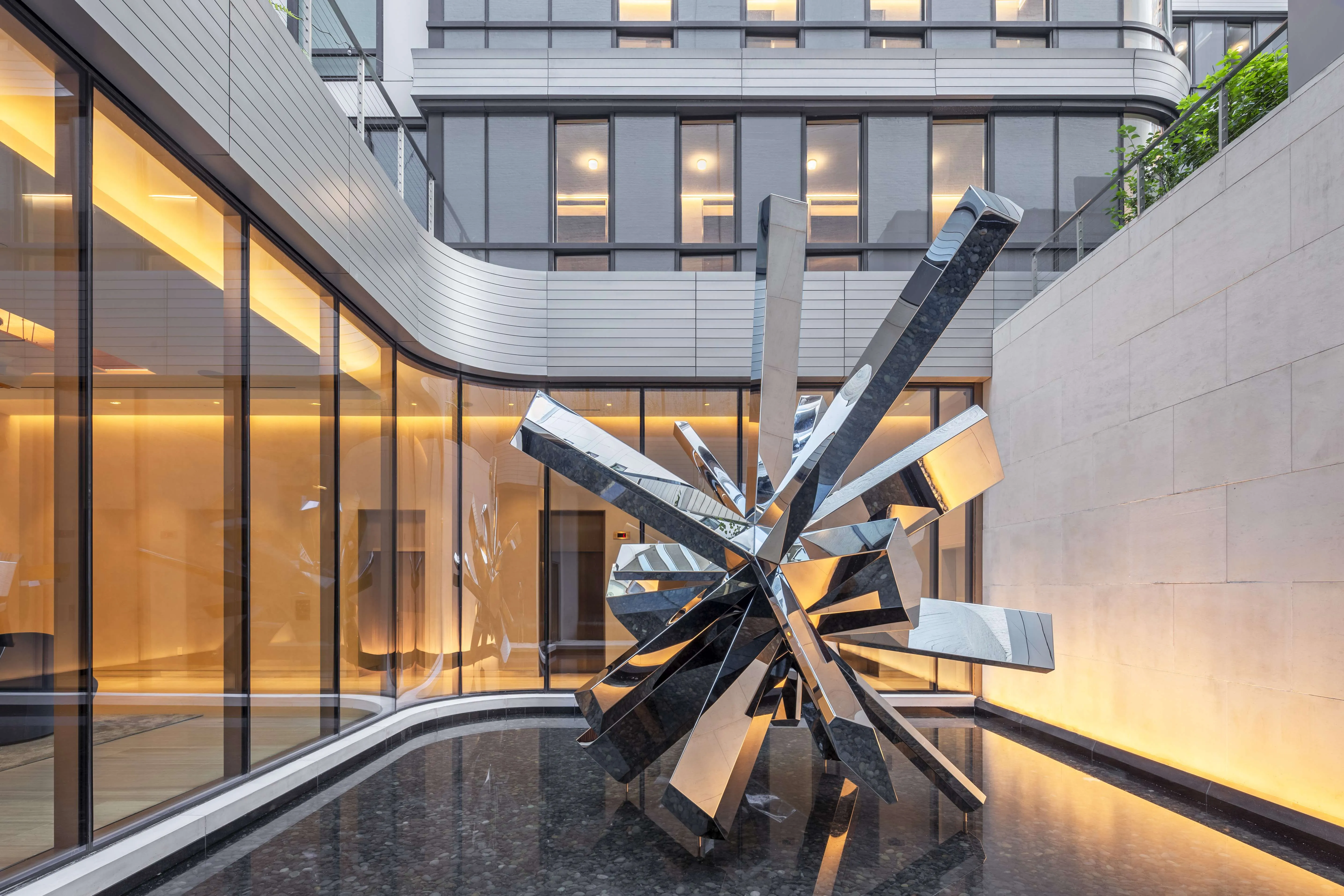 The Oskar Luxury Apartments at 555 West 43rd Street in Hell's Kitchen ...