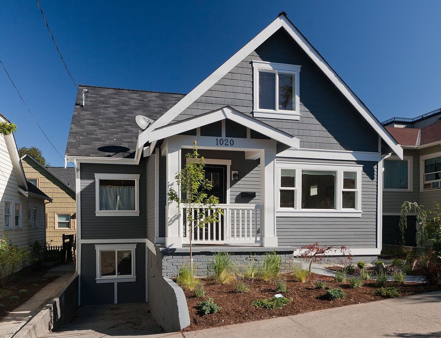 1020 W Howe St, Seattle, WA 98119 | Zillow