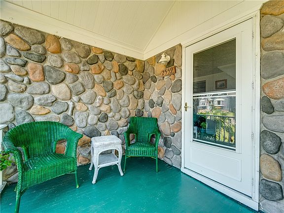 2559 Edgemere Dr, Rochester, NY 14612 | MLS #R1416452 | Zillow