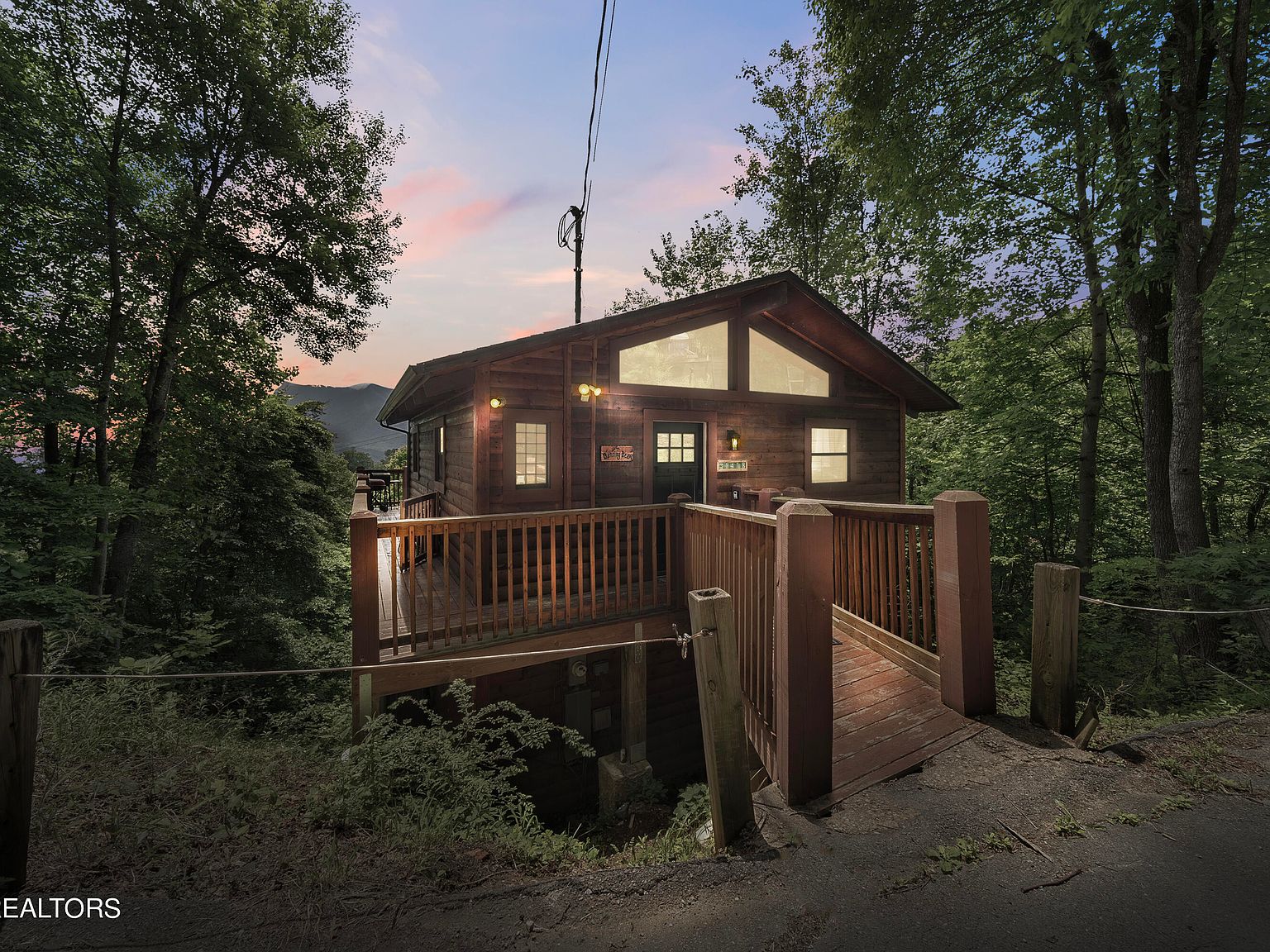 1418 S Baden Dr, Gatlinburg, TN 37738 | MLS #1264910 | Zillow