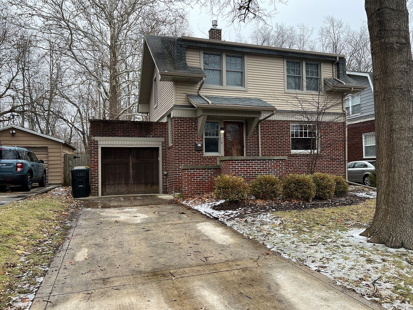 20 Broadway Pl, Normal, IL 61761 | Zillow