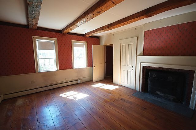 31 Longhill Rd, Raymond, NH 03077 | Zillow