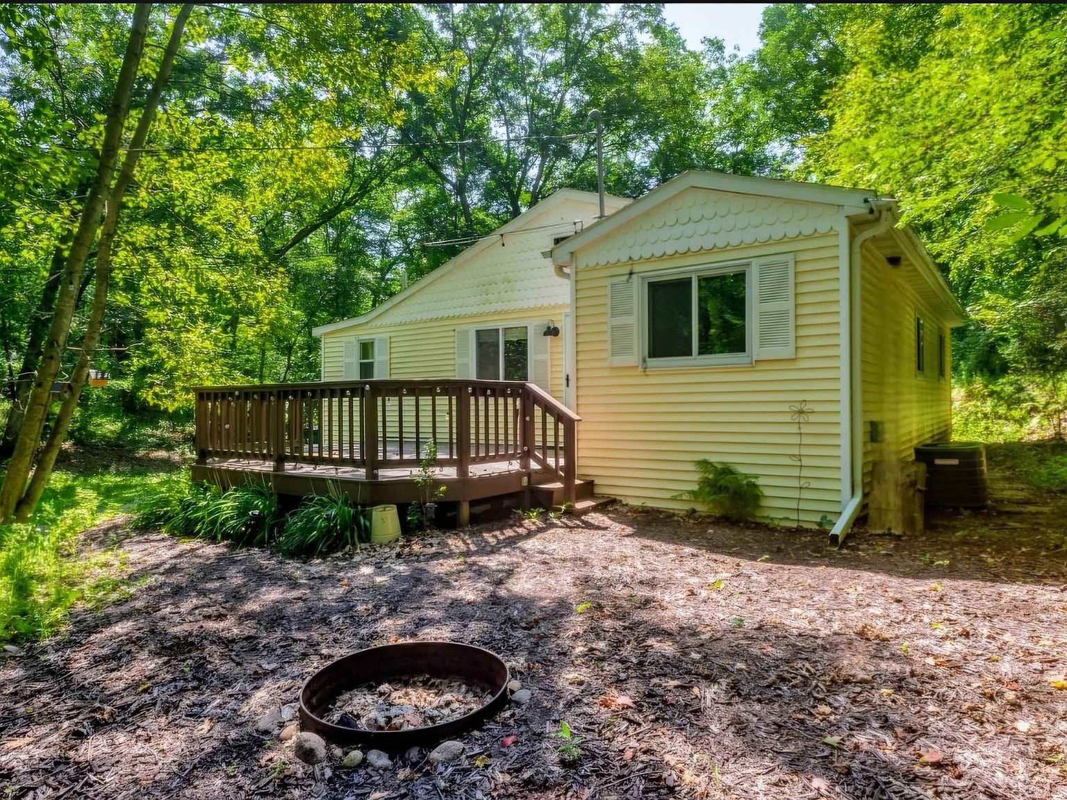 W4715 Lake St, Wild Rose, WI 54984 | Zillow