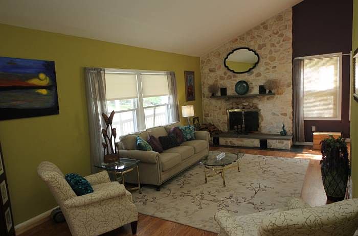 101 Victoria Pl, Sterling, VA 20164 | Zillow