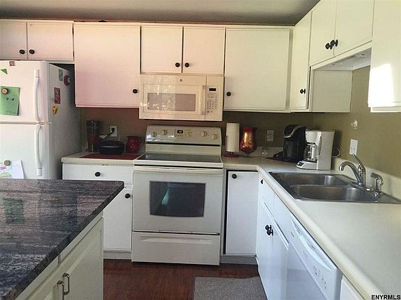 15 Sand Spurrey Rd, Malta, NY 12020 | Zillow