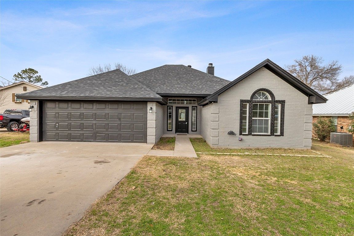 241 Autumn Wood Trl, Gun Barrel City, TX 75156 | MLS #20523255 | Zillow